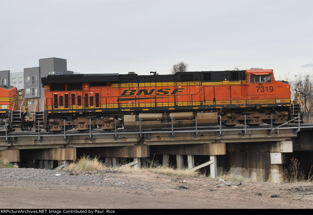 BNSF 7319